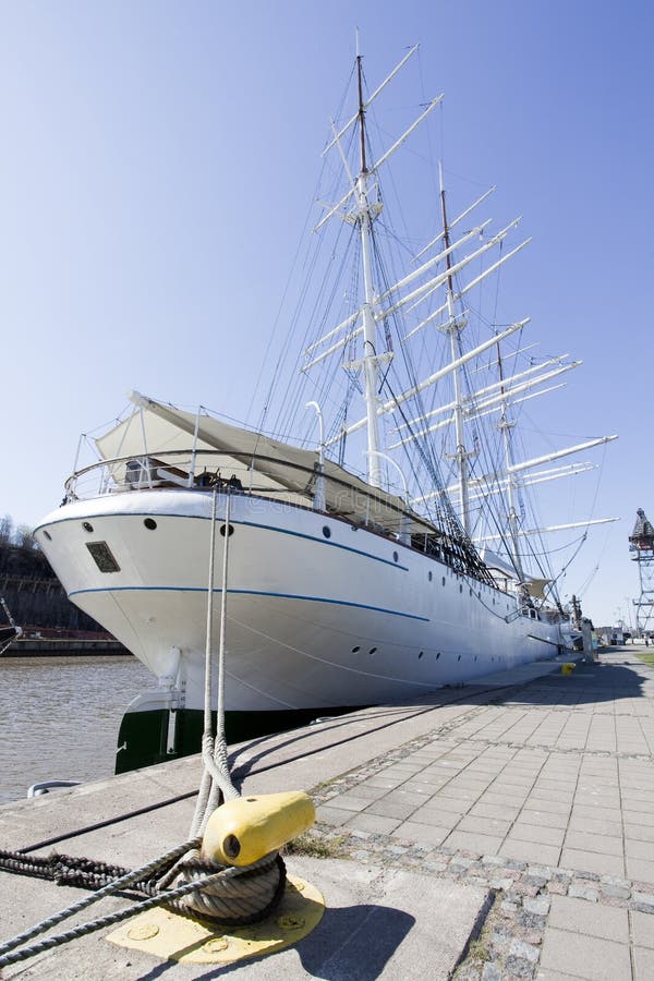 Old Sailing Ship Picture. Image: 9293540