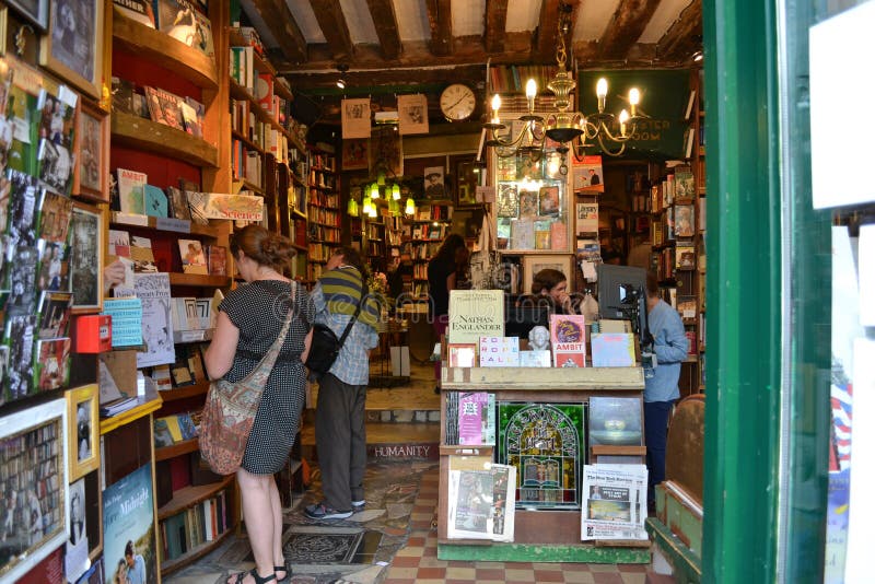 Bookstore in Italy editorial stock photo. Image of book - 16854153