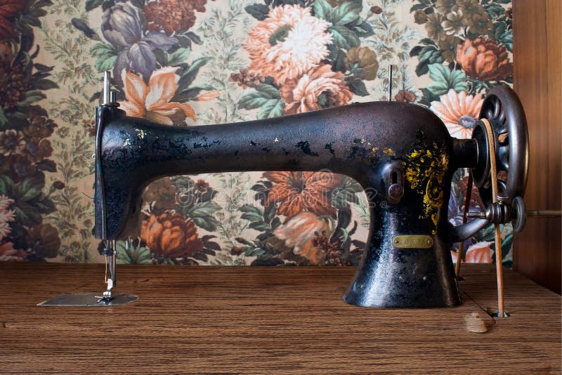 Old sewing machine stock photo. Image of style, black - 49790748