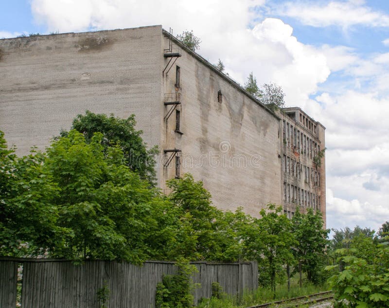 Old shabby building stock image. Image of exterior, messy - 174677595