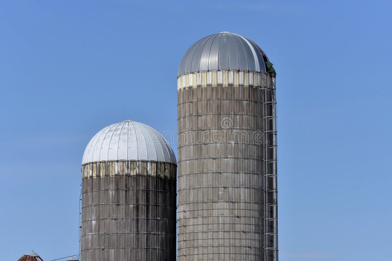 2 Old Silos in Southern Wisconsin Stock Image - Image of wisconsin ...
