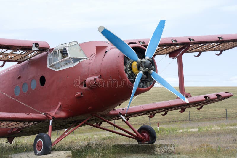 Old Single-engine Piston Aircraft, Side View Stock Photo - Image of ...