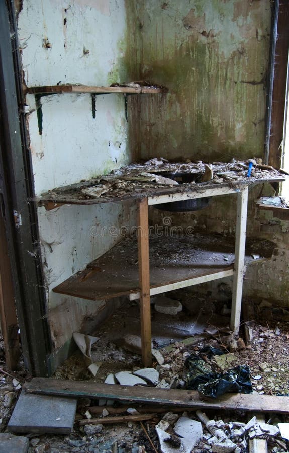 Old sink stock image. Image of deteriorate, decaying - 332094297