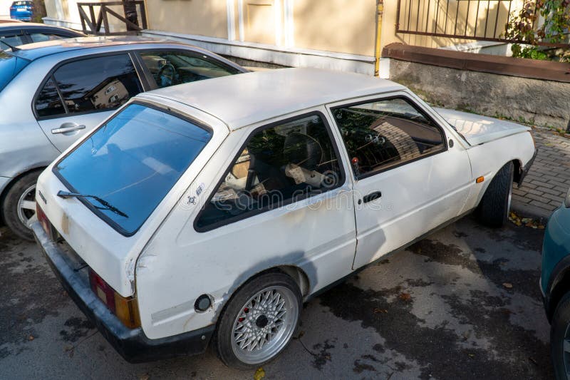 Rectangular Taillights Stock Photos - Free & Royalty-Free Stock Photos ...