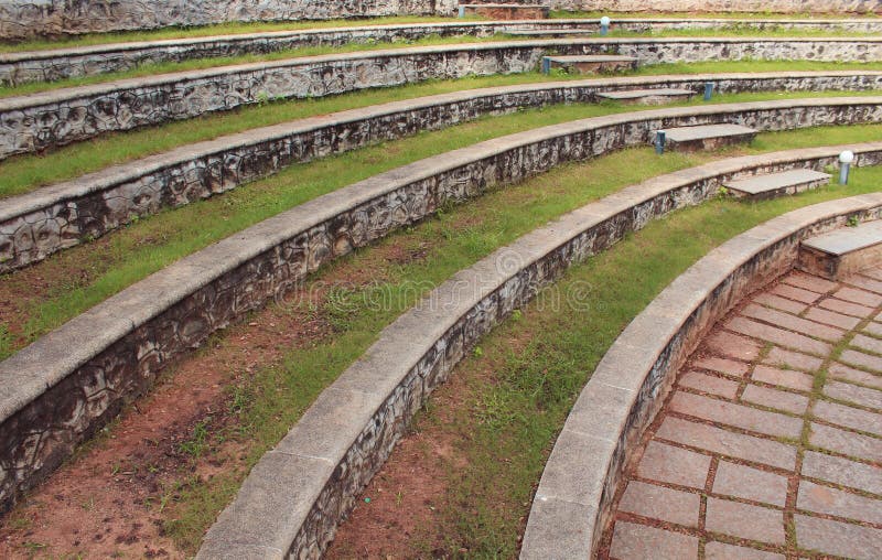 Artistic Stone Pillars of Jalakandeswarar Temple Hall Stock Image ...