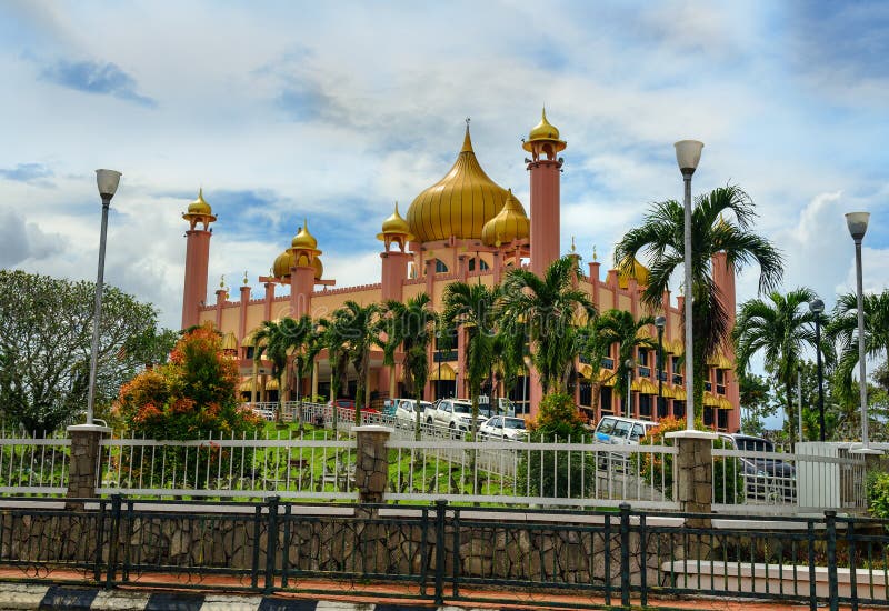 Old State Mosque in Kuching Stock Photo - Image of mosque, borneo: 75696114