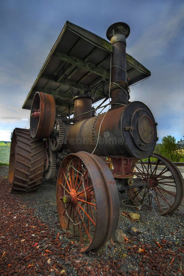 Old Steam Farm Tractor stock image. Image of countryside - 14034115