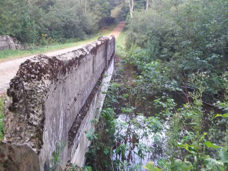 Old Stone Bridge Falling Apart Stock Image - Image of bridge, stone ...