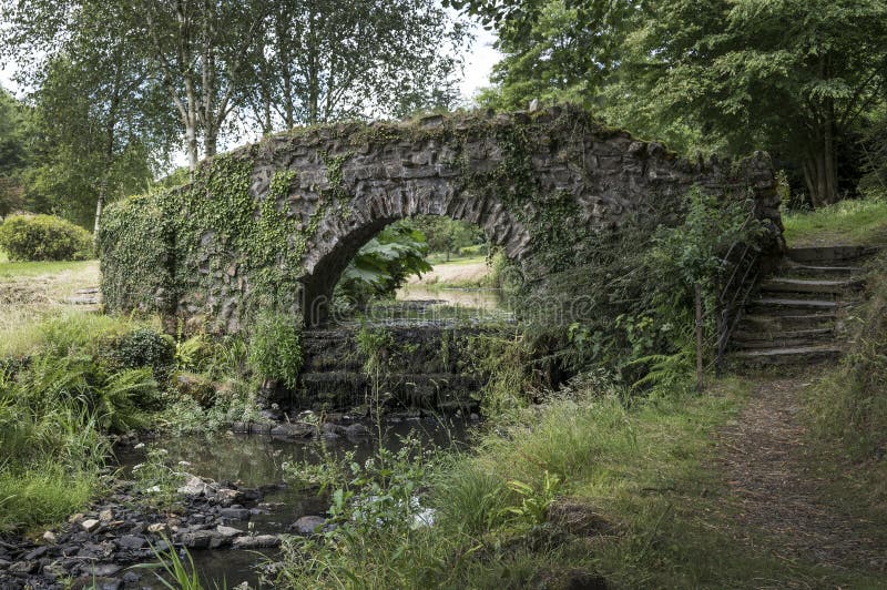 Old bridge in Devon stock photo. Image of history, ancient - 251136654