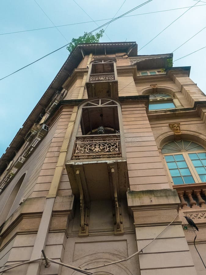 Old Stone Building in Mumbai, India Stock Image - Image of roof, famous ...
