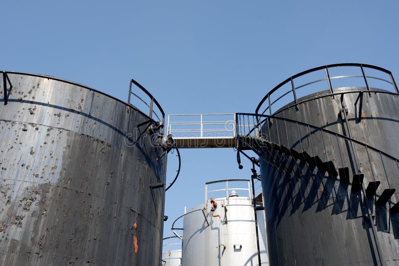 142 Old Rusted Metal Oil Storage Tank Stock Photos - Free & Royalty ...