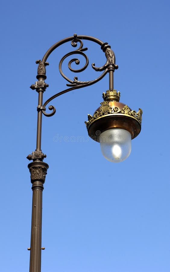 An old street light editorial stock image. Image of metal - 203670014