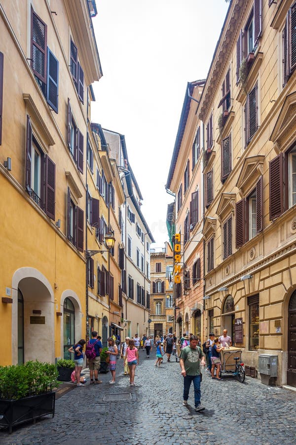 Old Street in Rome, Italy. Architecture and Landmark of Rome Editorial ...