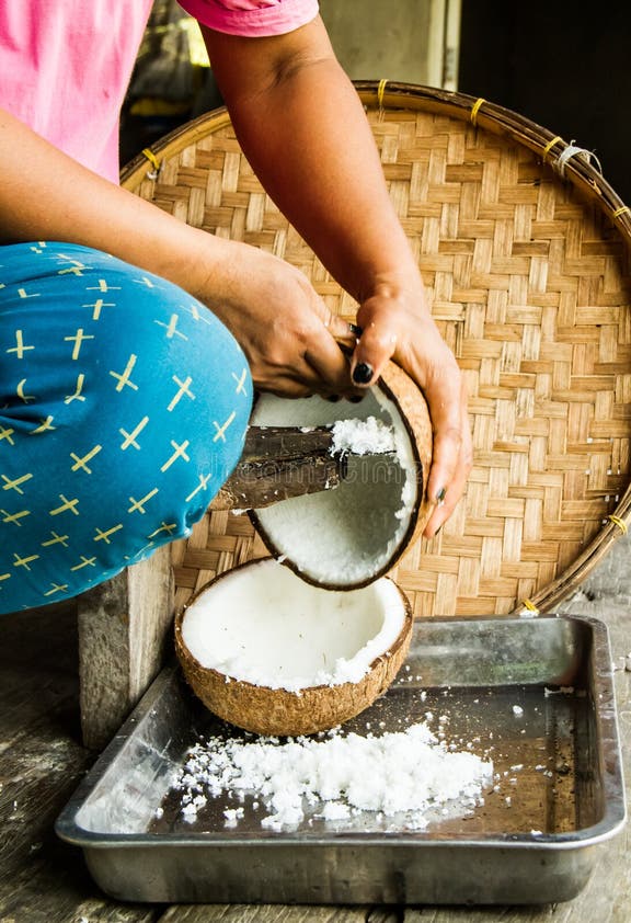 Old Style Coconut Milk Making Stock Photo - Image of leaf, coco: 30214780