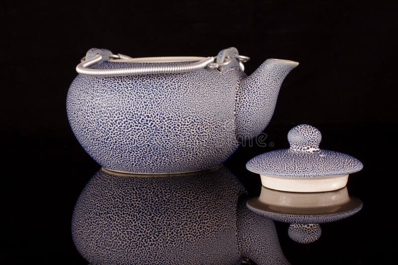 Retro kettle still life stock image. Image of beverage - 110928535