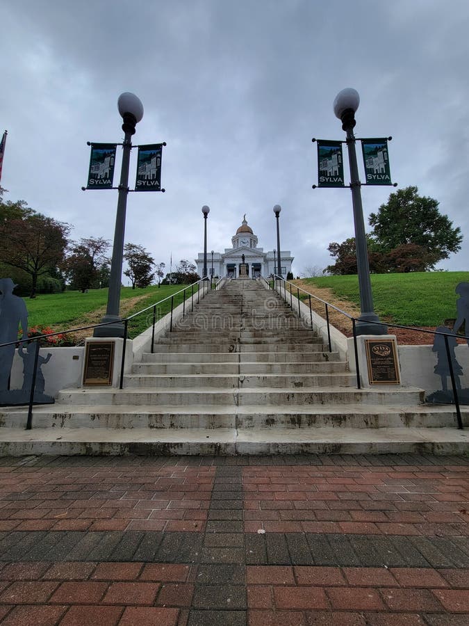 Old Style Country Courthouse Stock Image - Image of sylva, jackson ... Old Style Country Courthouse Stock Image - Image of sylva, jackson ...