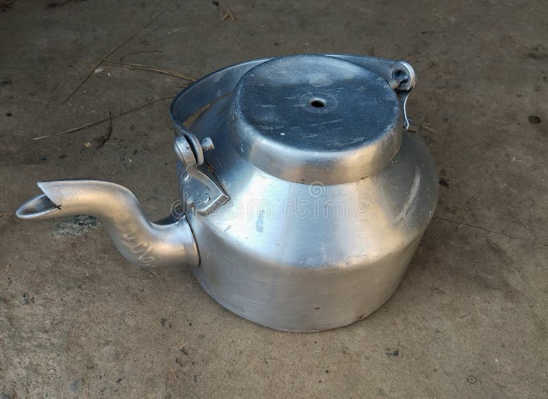 An Old Style Traditional Teapot Stock Image - Image of teapot, tyle ...