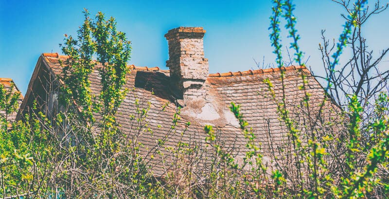 Old sunk roof stock image. Image of shingled, improvement - 69619655