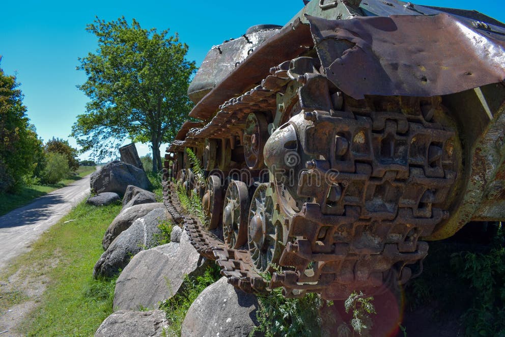 Old tank tracks stock image. Image of field, vintage - 107799731