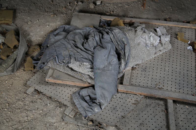 719 Tattered House Stock Photos - Free & Royalty-Free Stock Photos from ...