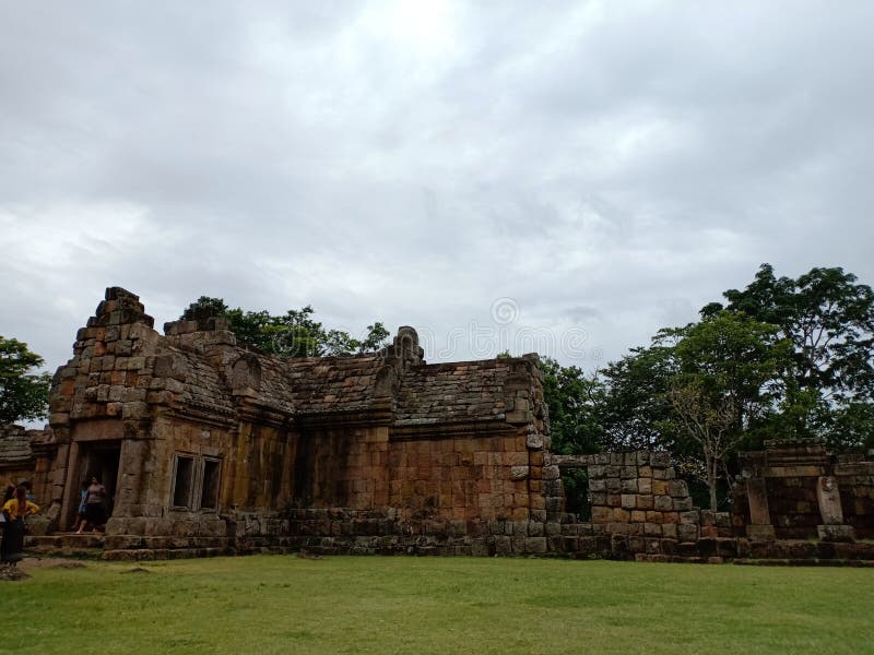Old Temple blu sky editorial stock image. Image of tree - 127019849