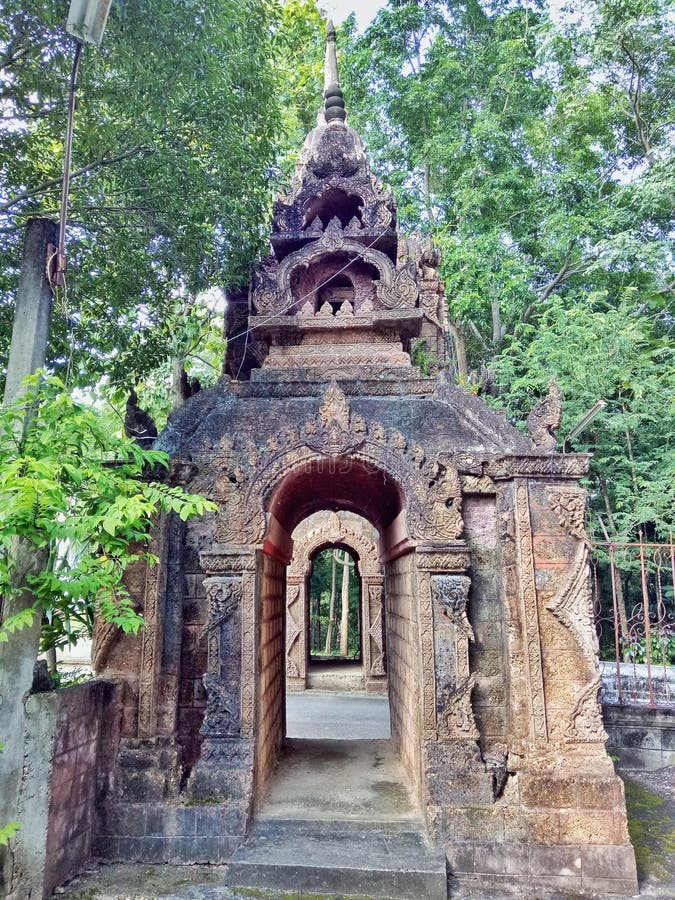 Old temple door stock photo. Image of temple, door, buddha - 83141718