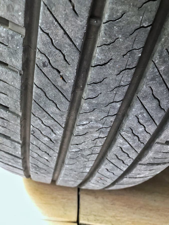 Old Tire Pattern, Wheel Car Stock Image - Image of detail, black: 180214795