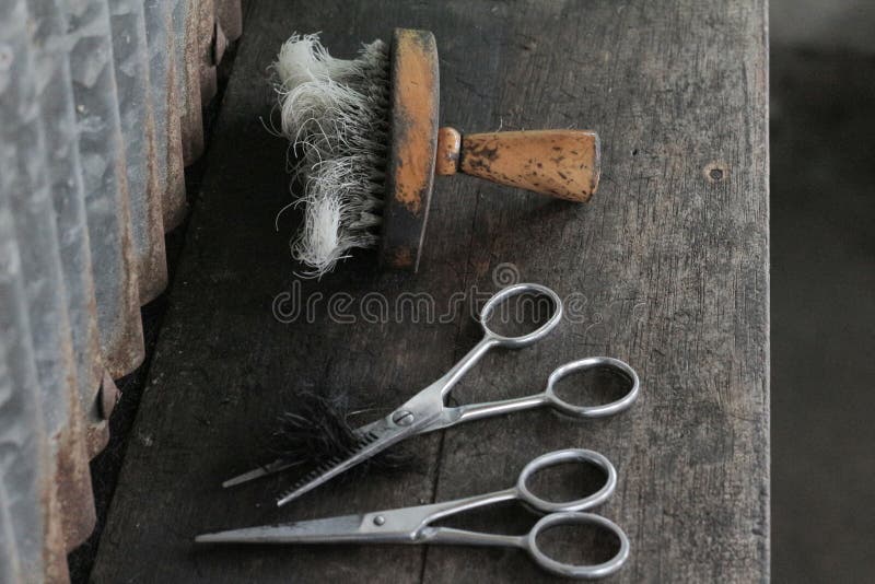 Old Tool Classic Haircut Barber Stock Photo - Image of antique, concept ...
