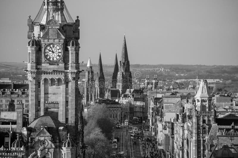 Old Town Edinburgh and Edinburgh Castle Stock Photo - Image of ...
