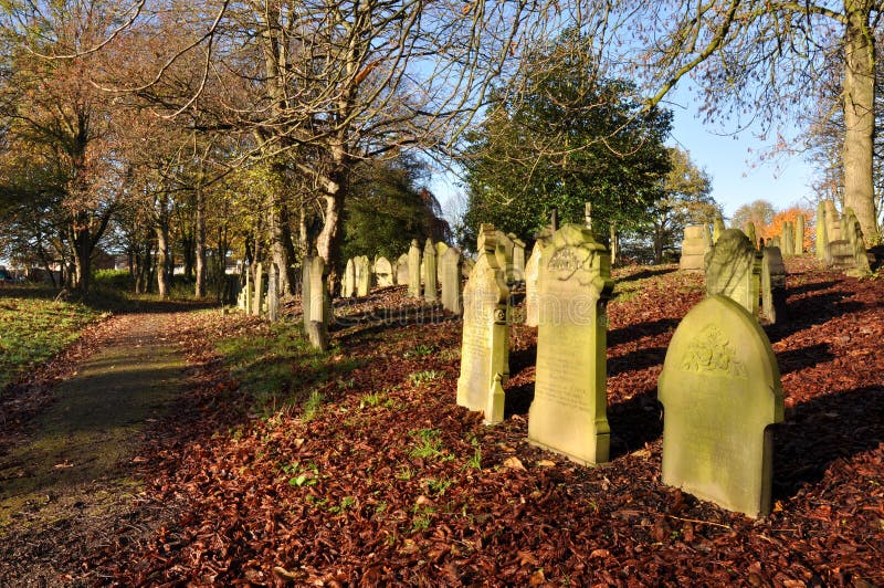 Old Traditional English Graveyard Stock Photo - Image of memorial ...