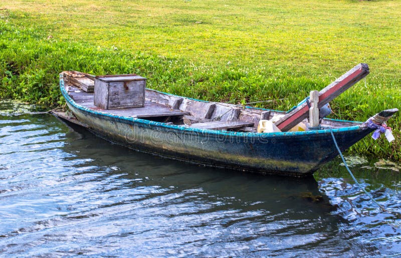 Old Traditional Wooden Rowboat Stock Image - Image of flow, outdoors ...