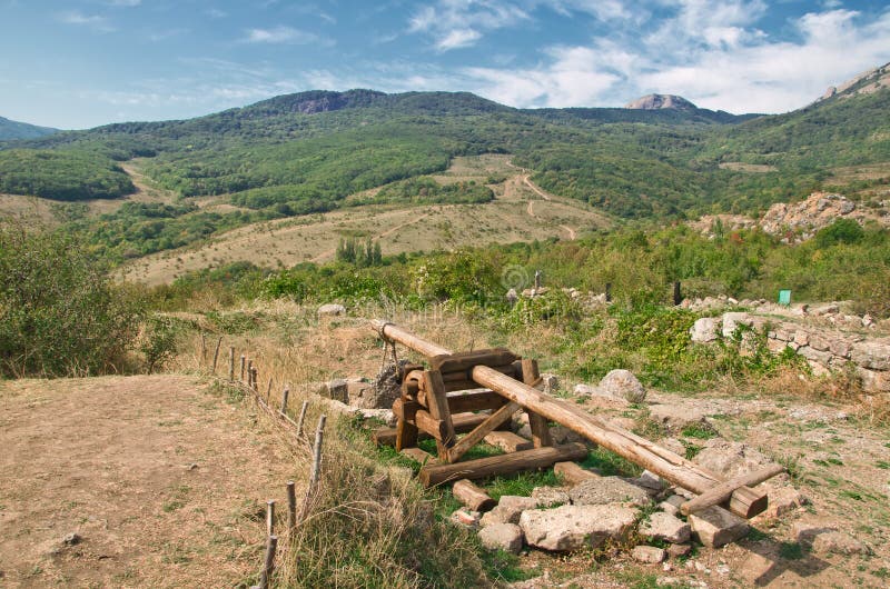 Old Trebuchet in Ancient Castle Stock Photo - Image of counterweight ...