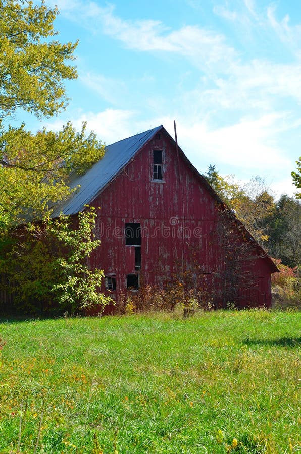 Old tumbledown red barn stock photo. Image of wood, structure - 21750762