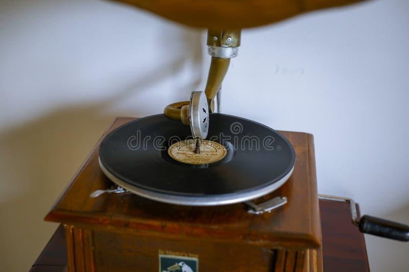 Old Turntable with Record and Handle. in Sri Lanka Stock Photo - Image ...