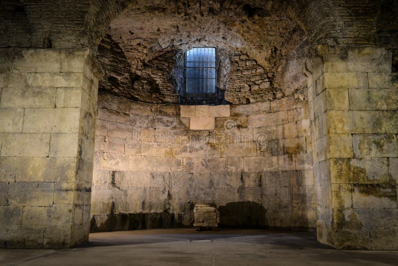 Old Underground Room stock photo. Image of station, deserted - 34025892