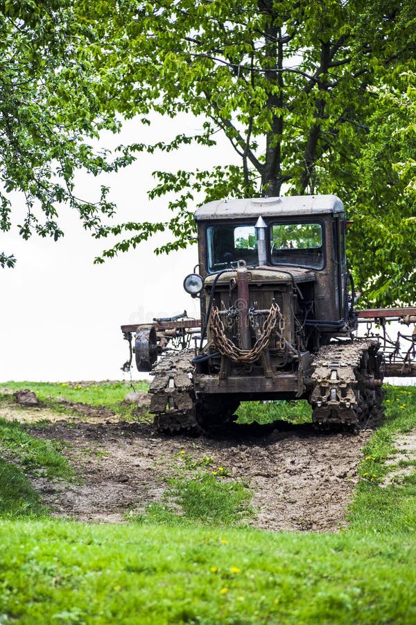 Old Caterpillar Tractor T 74 Stock Photos - Free & Royalty-Free Stock ...