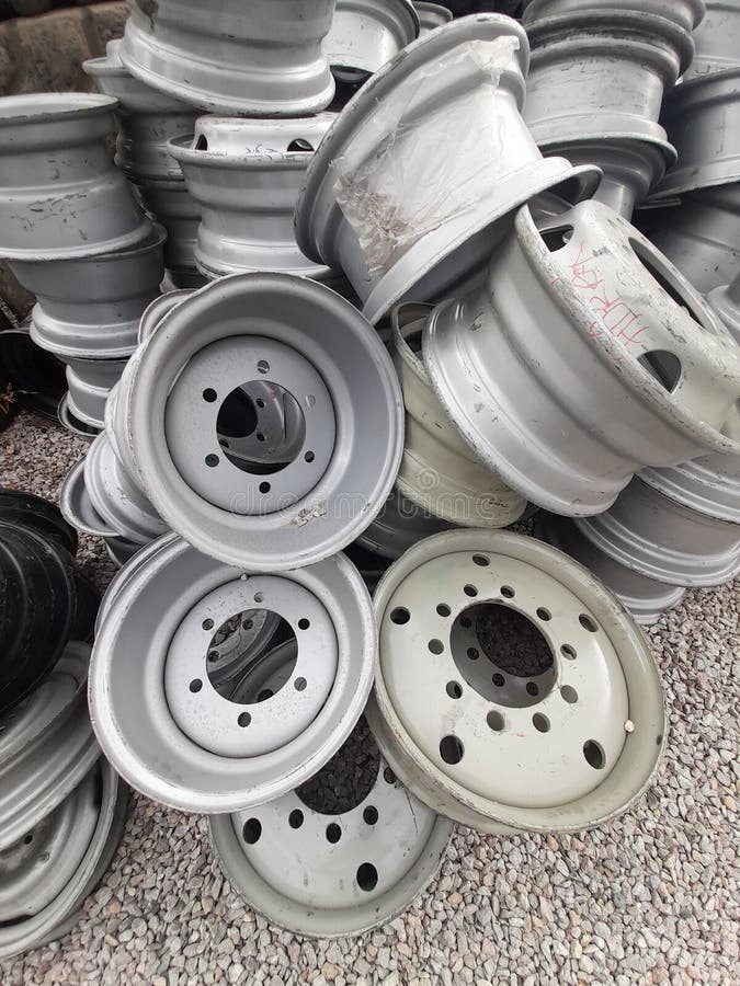 Rims for vehicle wheels stock photo. Image of silver - 116945866