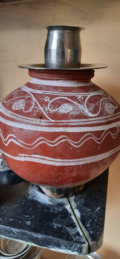 Old Village Water Pot in Red Colour Stock Image - Image of cold ...