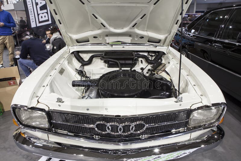 Old and vintage car editorial photography. Image of lamp - 137230267