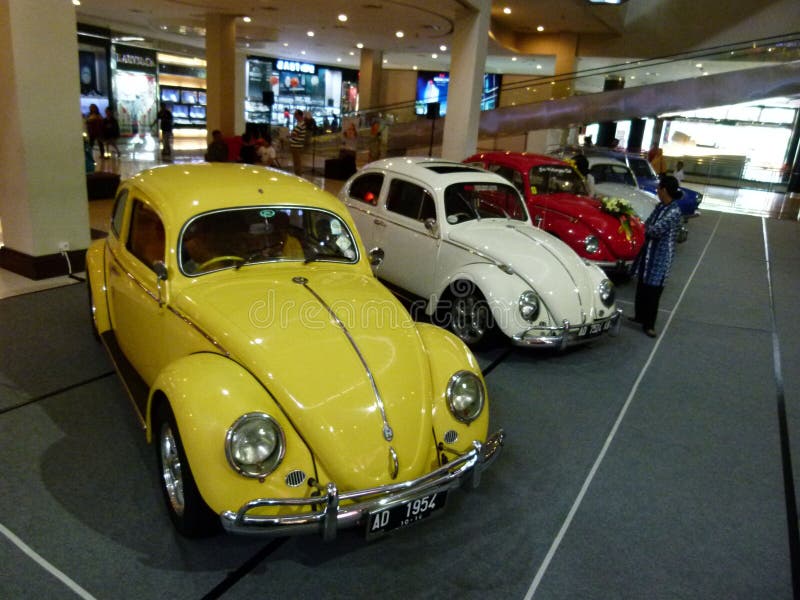 2,334 Atrium Mall Stock Photos - Free & Royalty-Free Stock Photos from ...