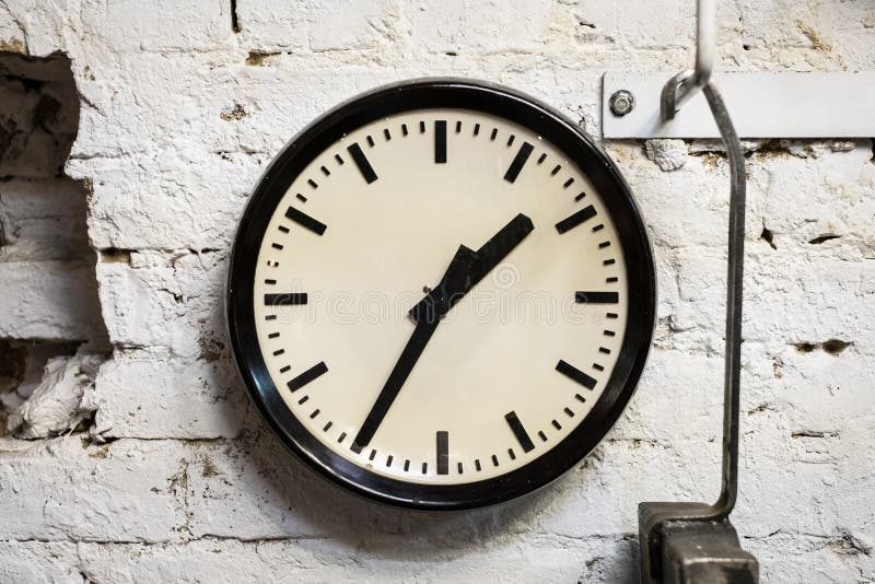 Old Wall Clock - Vintage Clock on Wall Stock Image - Image of ...