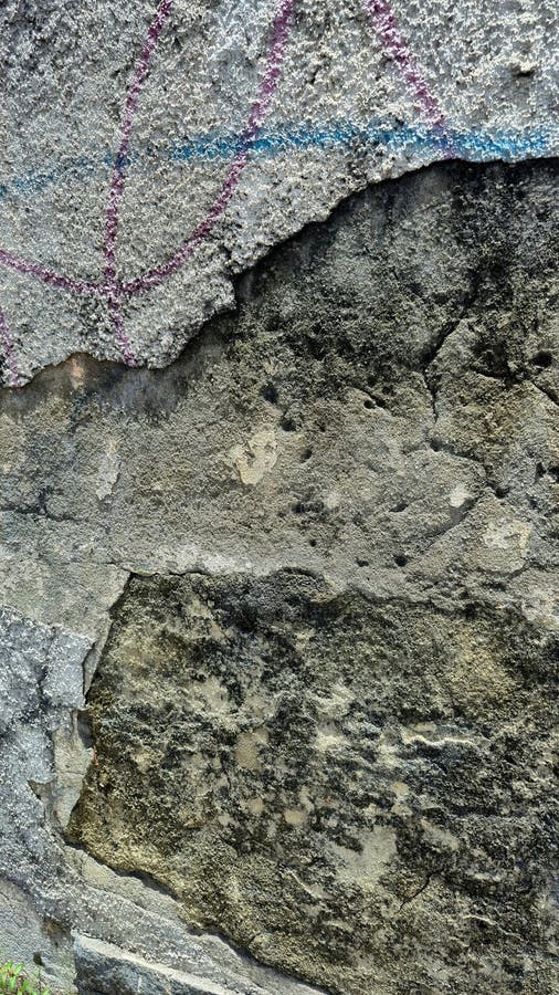 Old Wall with Fallen Plaster Stock Photo - Image of graffiti, grunge ...