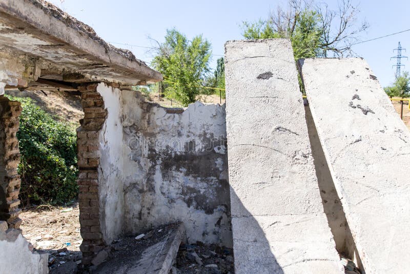 Old Walls on the Ruins of the House Stock Image - Image of house, ruin ...