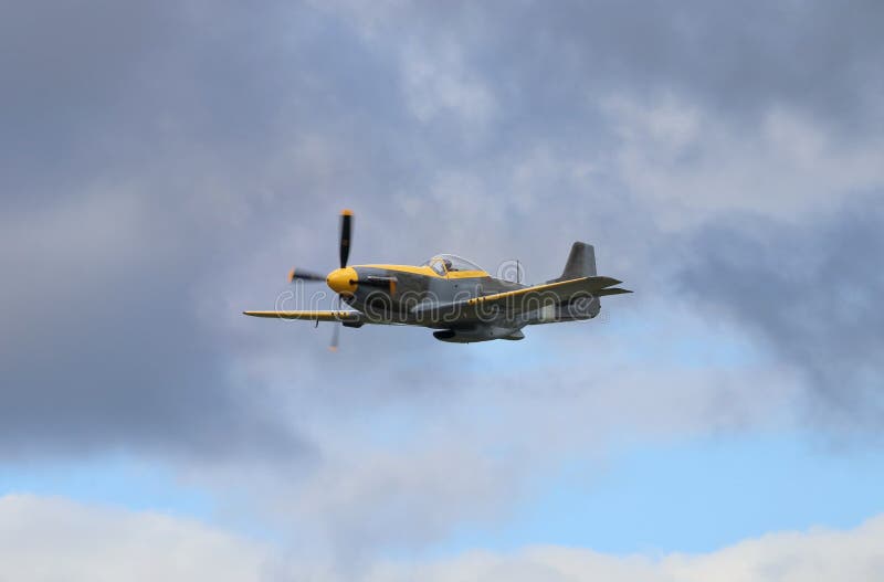 Old War Plane Flying during Summer Editorial Photography - Image of ...