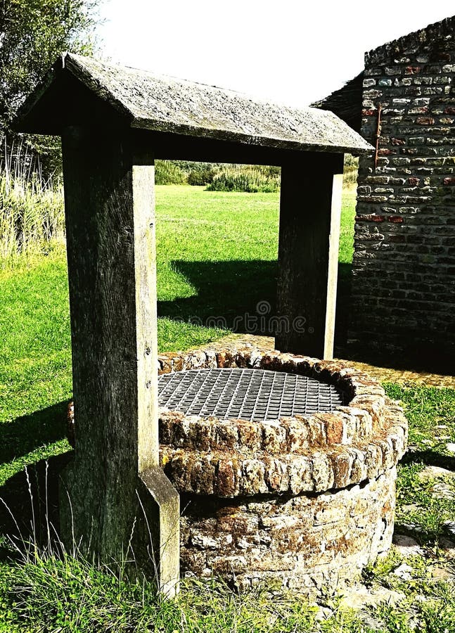 Old water well stock image. Image of water, farm, historical - 104402101