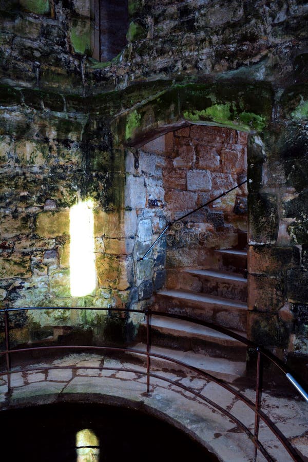 Old Well at Bodiam Castle stock image. Image of castle - 50670583