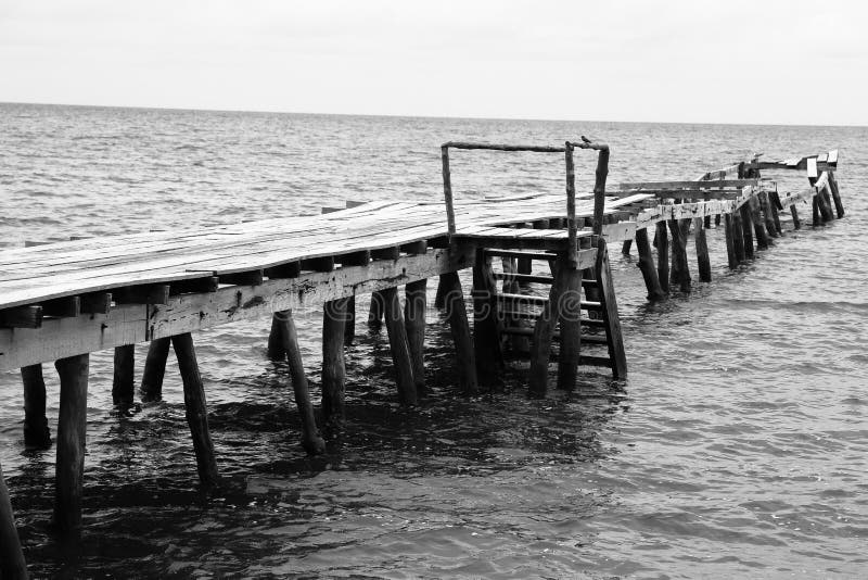 Old Wharf stock photo. Image of grass, nature, jetty - 41192104