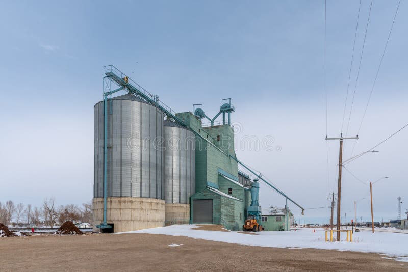 Old Wheat Pool Grain Elevator Beiseker Alberta Stock Photos - Free ...