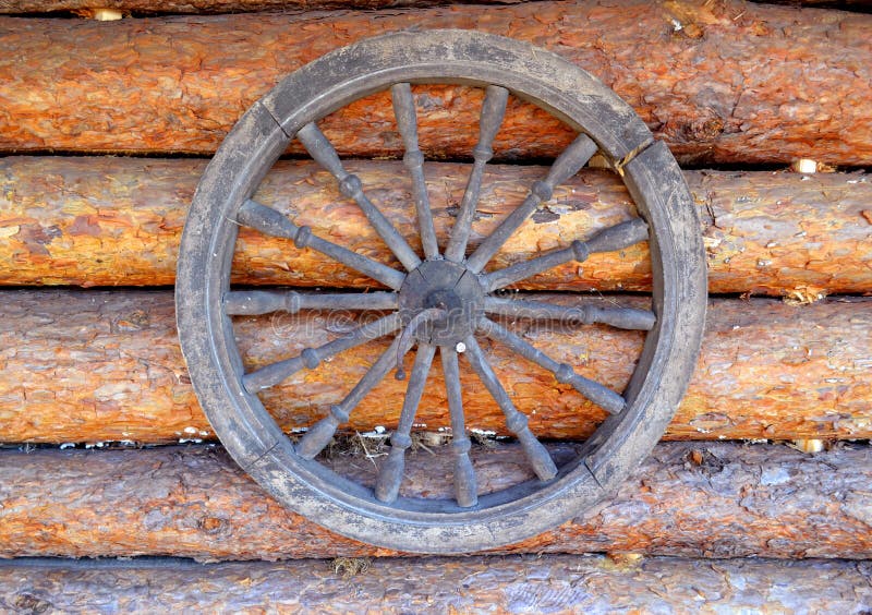 Old Rustic Wagon Wheel Red Barn Stock Photos - Free & Royalty-Free ...