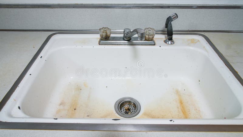 Old White Dirty Kitchen Sink Cloce Up Stock Image - Image of indoor ...